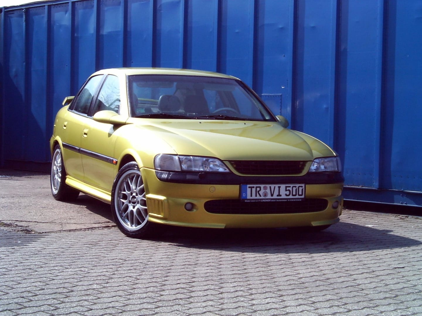 Article : Opel Vectra B i500: la timide sportive signée Irmscher