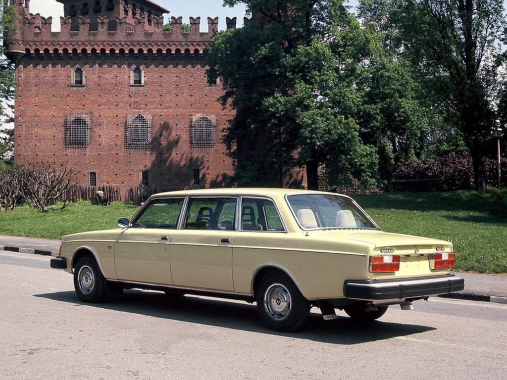 Volvo 264 TE : joue-là comme Honecker