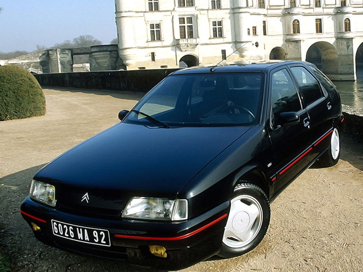 Article : Citroën ZX Volcane : une GTI camouflée