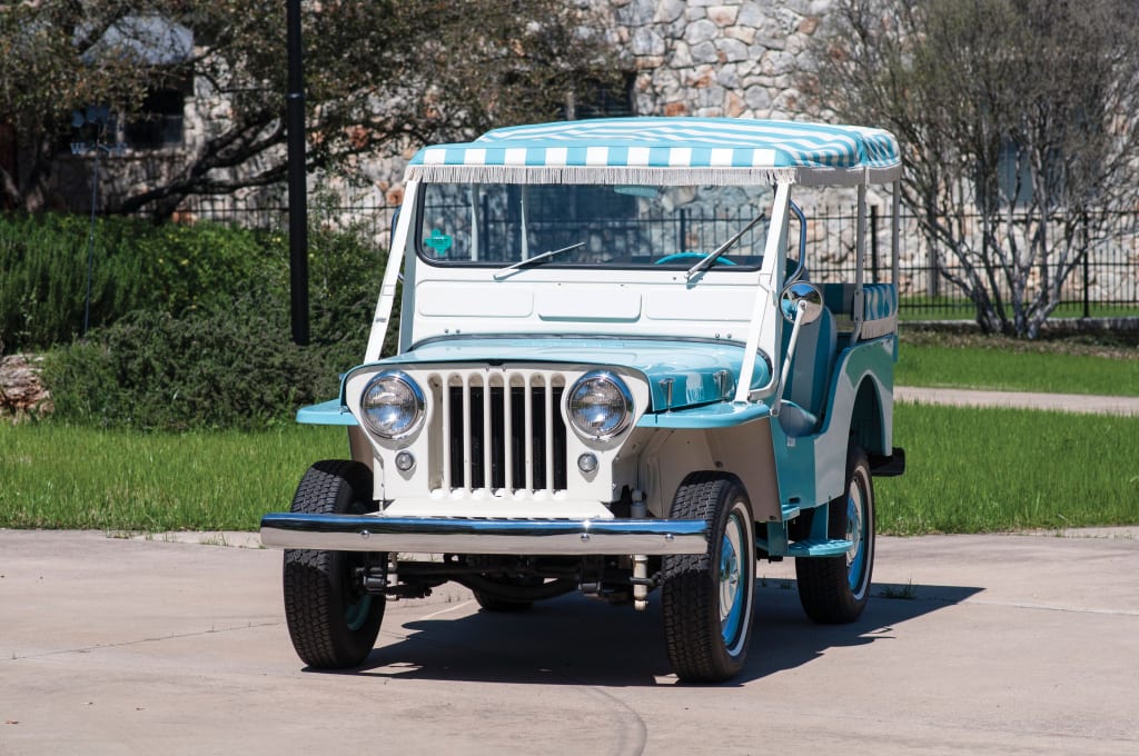 Willys Jeep Gala Surrey (DJ-3A) : la voiture de plage d'Elvis