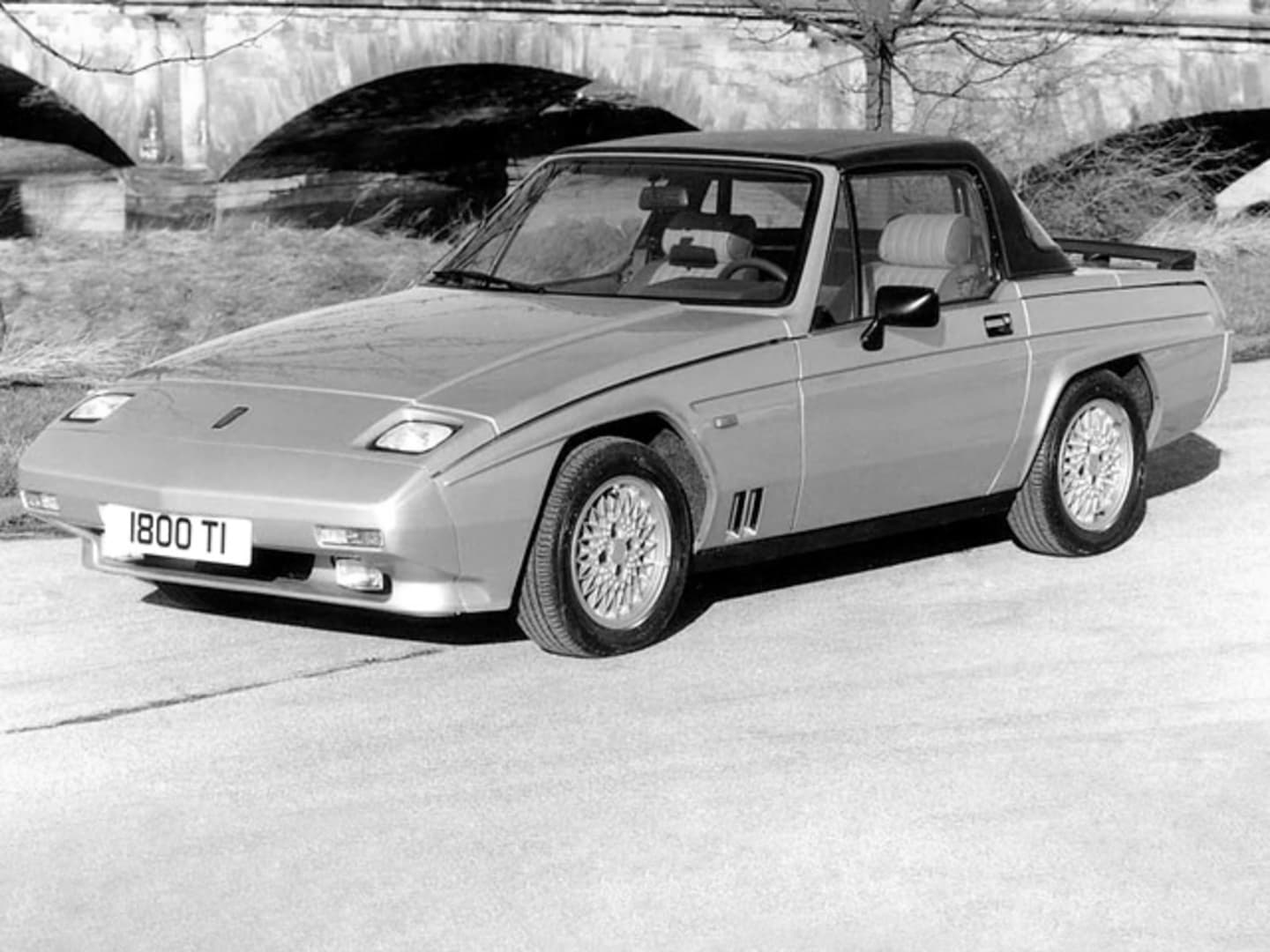 Article : Reliant Scimitar SS1/SST/Sabre : roadster britannique oublié