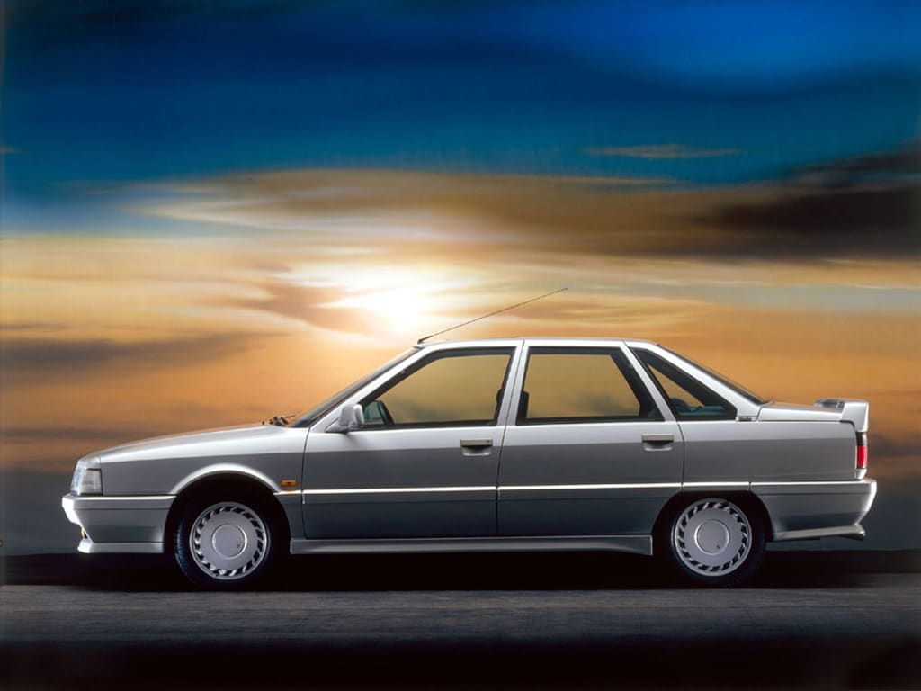Renault 21 2 Litres Turbo : à la poursuite des allemandes