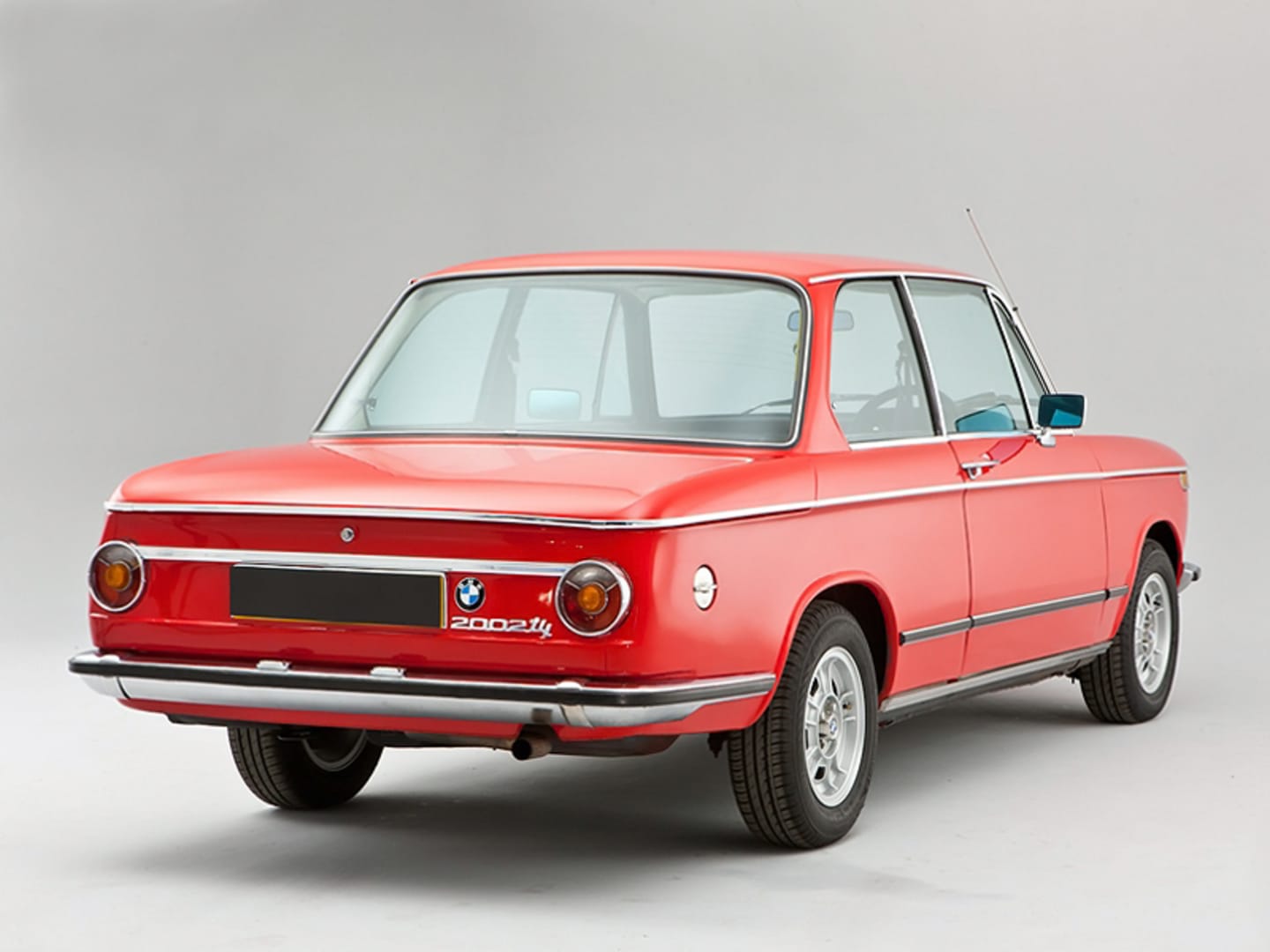 Article : BMW 2002 Tii : le sport s’affirme enfin