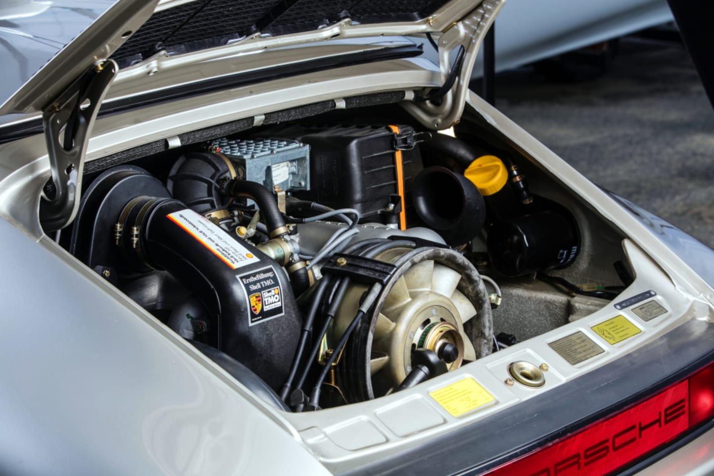 Article : Porsche 911 (Type G) 3.2 Speedster : le retour du double bossage