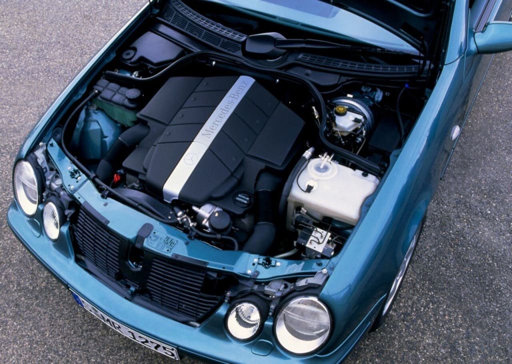 Mercedes-Benz CLK : révolution à Stuttgart